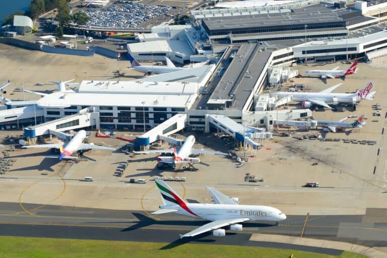 10 Biggest & Busiest Airports in Australia [With Pictures]
