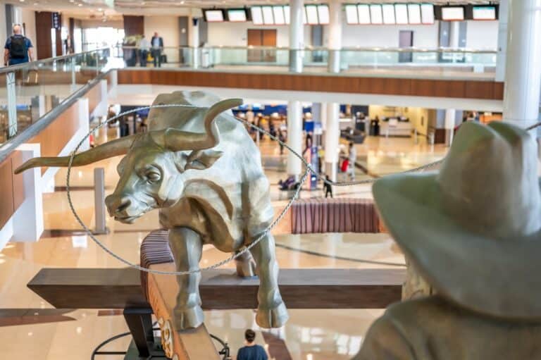The World's 10 Biggest & Busiest Airports [With Pictures]